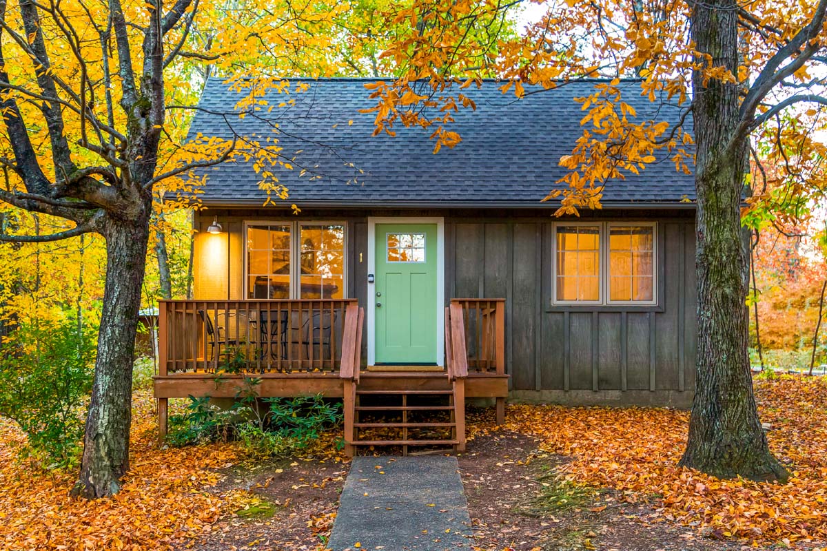 Love Ridge Mountain Lodging - Blue Ridge Parkway