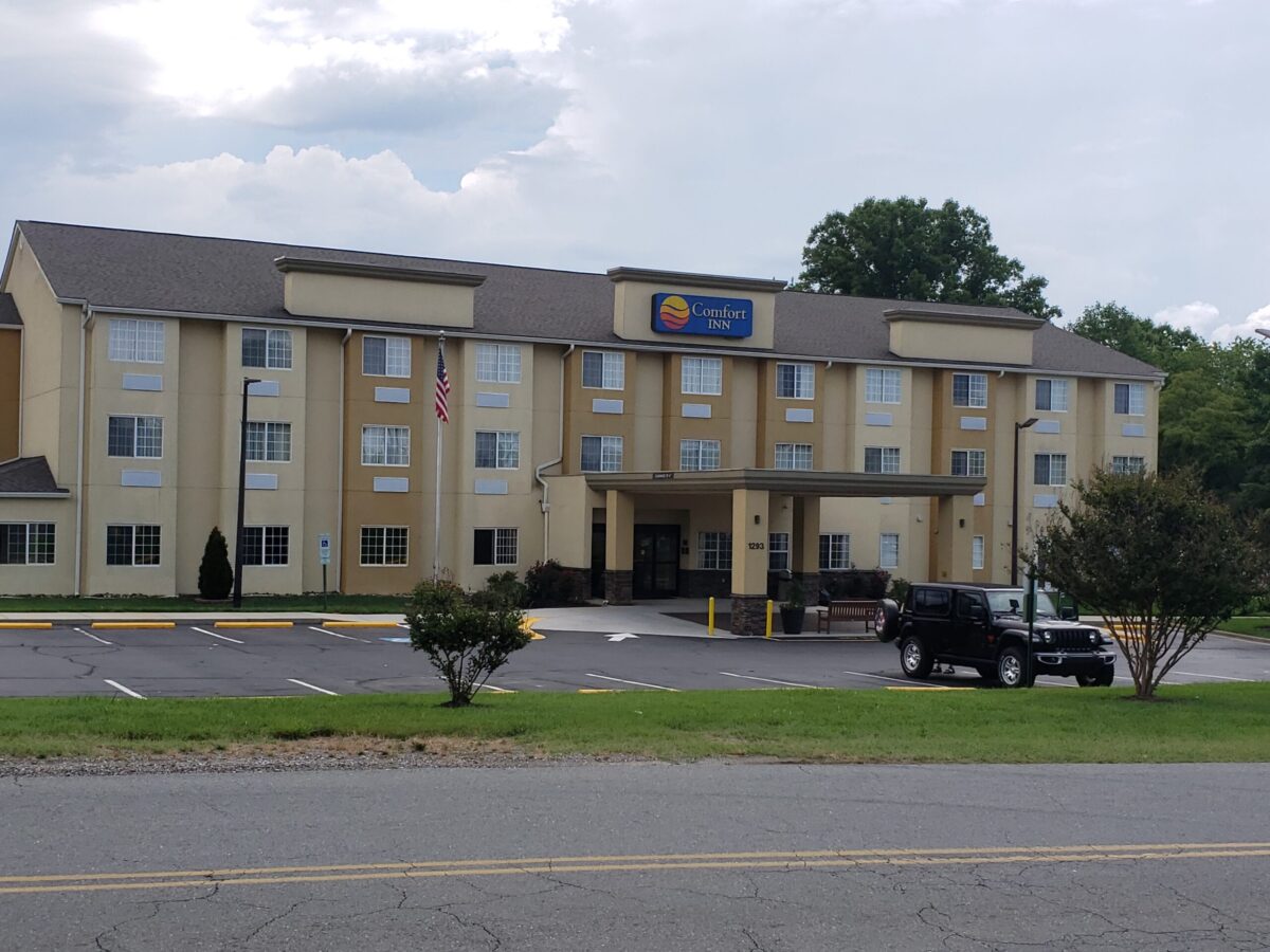 Comfort Inn Mount Airy - Blue Ridge Parkway