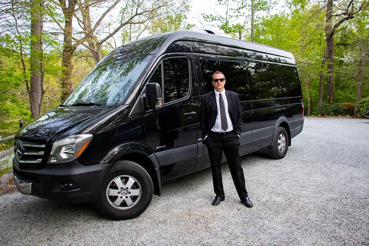 Van in Black - Blue Ridge Parkway