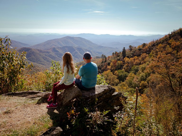 Blue Ridge Parkway Hiking Trails | Milepost-by-Milepost Guide